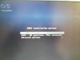 q4os 3.9 のインストール手順: PC、サーバーのちょっとした小技